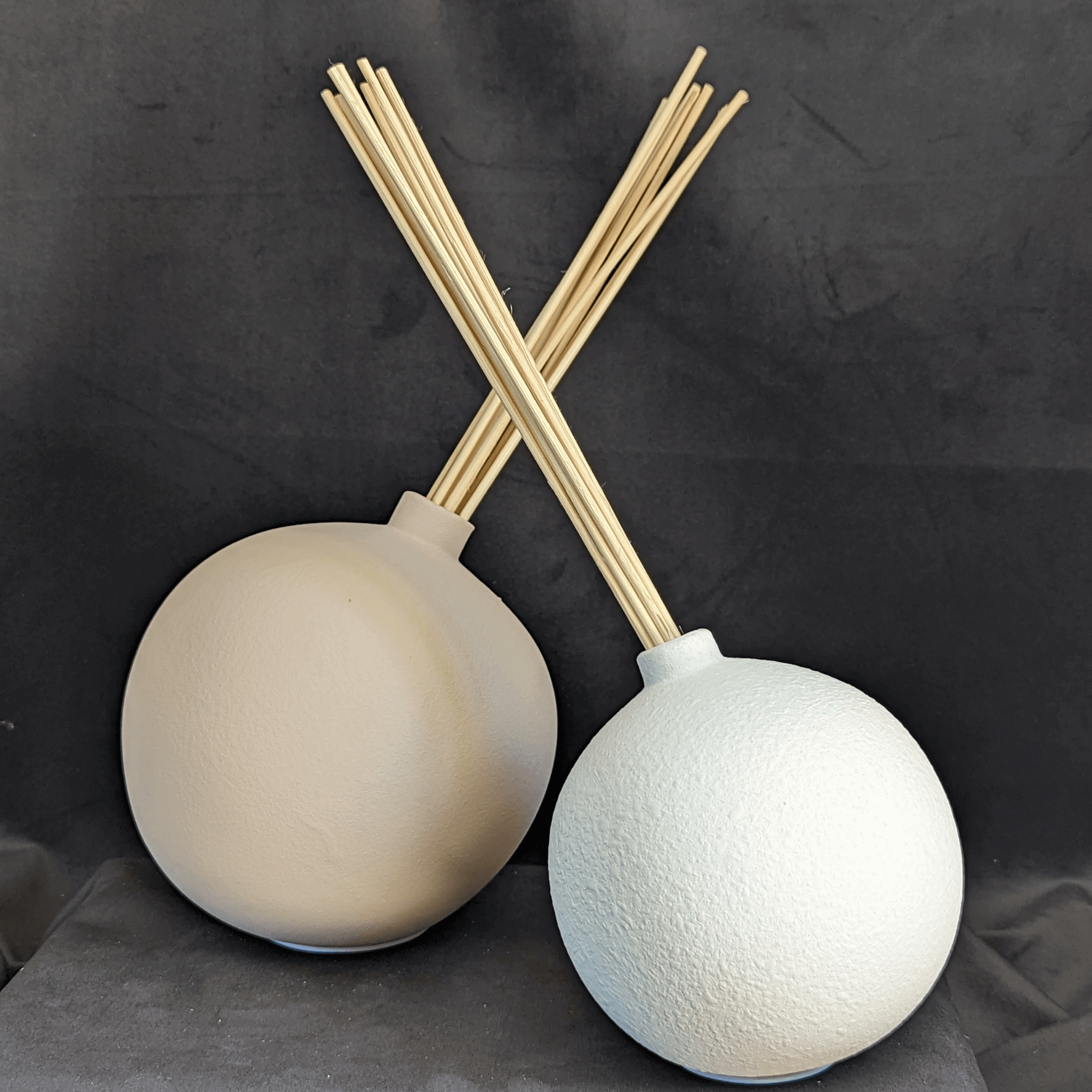 Nordic Round Vase & Reed Diffuser - Elevate Your Space – The Ol' Factorie
